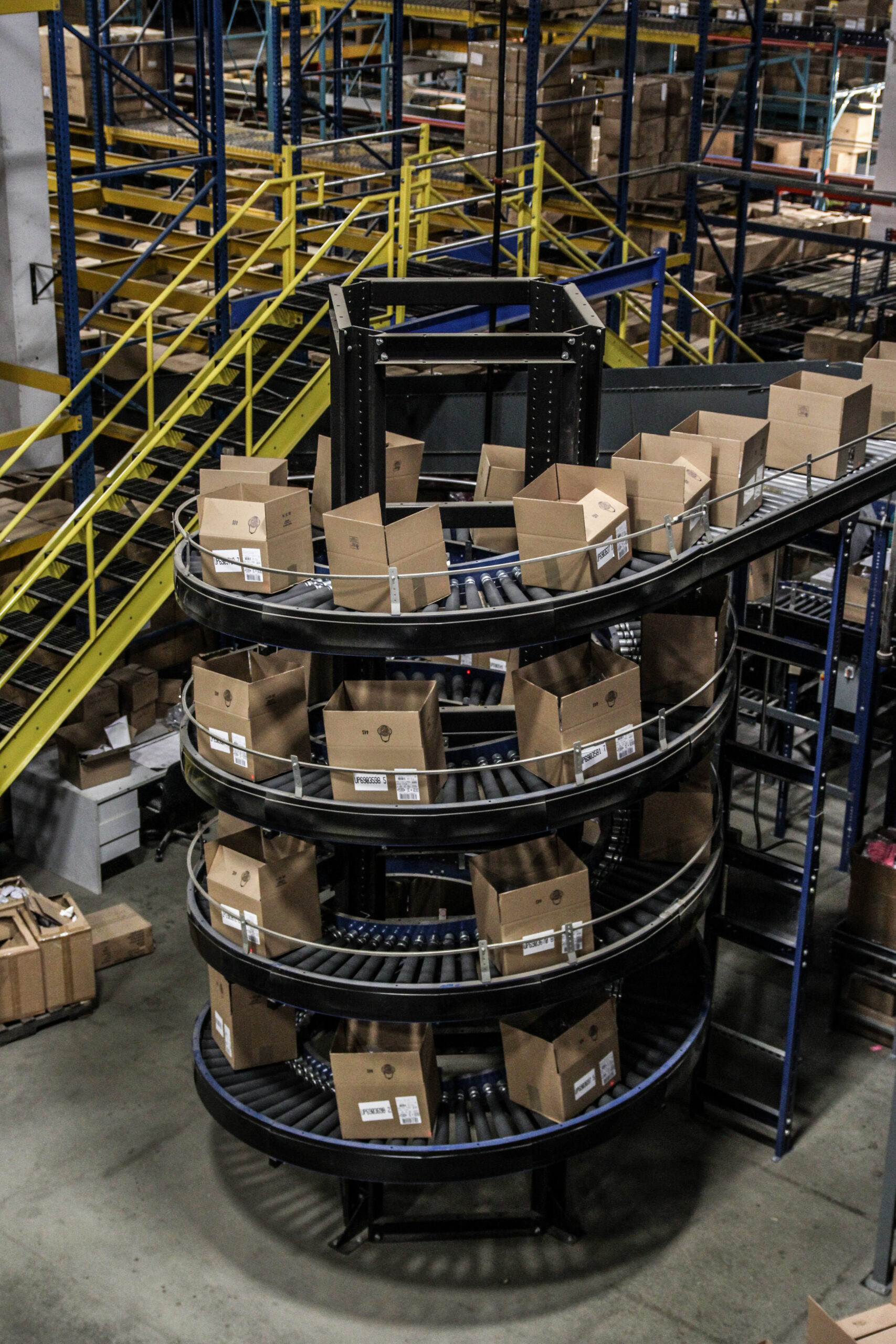 Saramax Enhances Picking Efficiency with Put-to-Light System